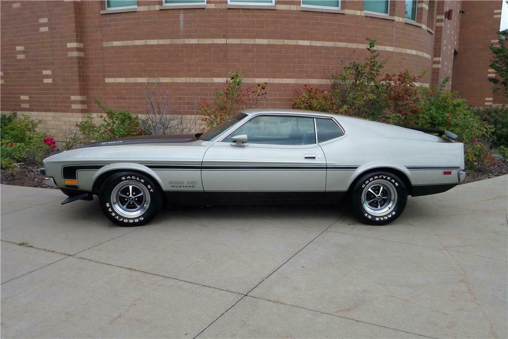 1971 FORD MUSTANG MACH 1 FASTBACK - Side Profile - 157775