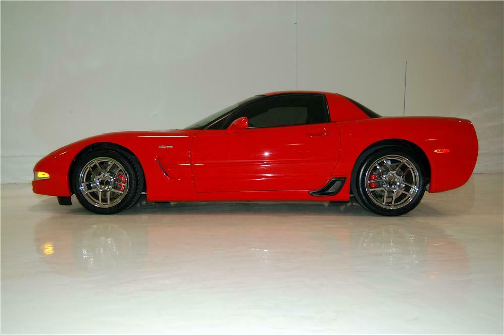 2002 CHEVROLET CORVETTE Z06 2 DOOR HARDTOP - Side Profile - 157951
