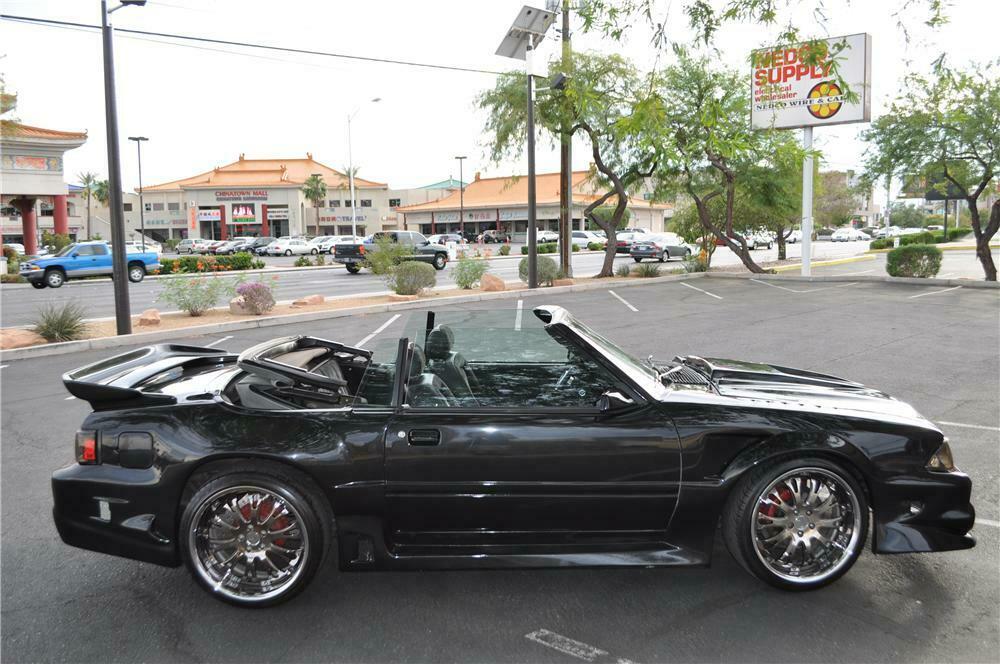 1983 FORD MUSTANG GT CUSTOM CONVERTIBLE - Side Profile - 158382