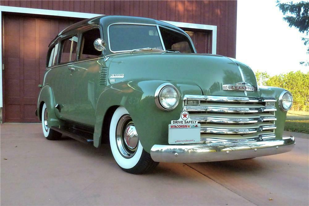 1949 CHEVROLET SUBURBAN CUSTOM SUV - Front 3/4 - 161234