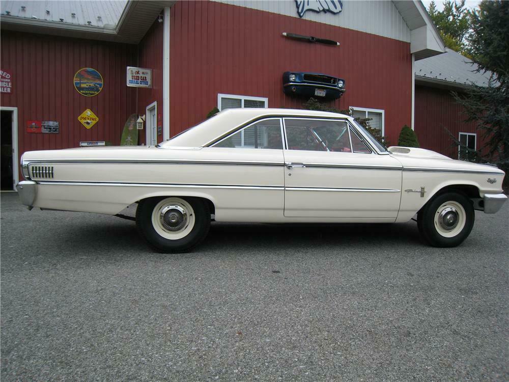 1963 FORD GALAXIE 500 2 DOOR HARDTOP - Side Profile - 161459