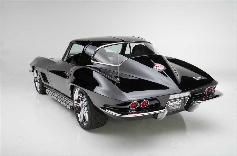 1967 CHEVROLET CORVETTE CUSTOM 2 DOOR COUPE - Rear 3/4 - 161603