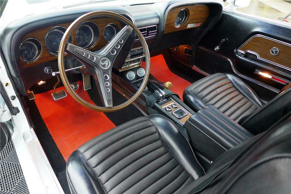 1969 SHELBY GT500 FASTBACK - Interior - 161610