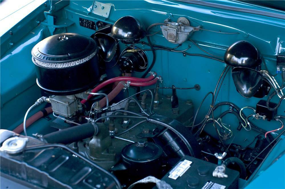 1948 STUDEBAKER COMMANDER 2 DOOR COUPE - Engine - 161620