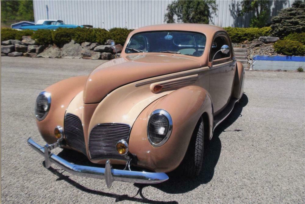 1938 LINCOLN ZEPHYR CUSTOM 2 DOOR COUPE - Front 3/4 - 161752