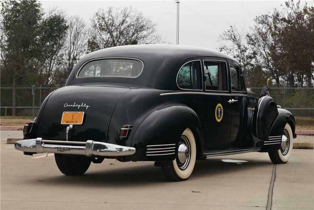 1941 PACKARD CUSTOM SUPER 8 TOURING L - Rear 3/4 - 162348