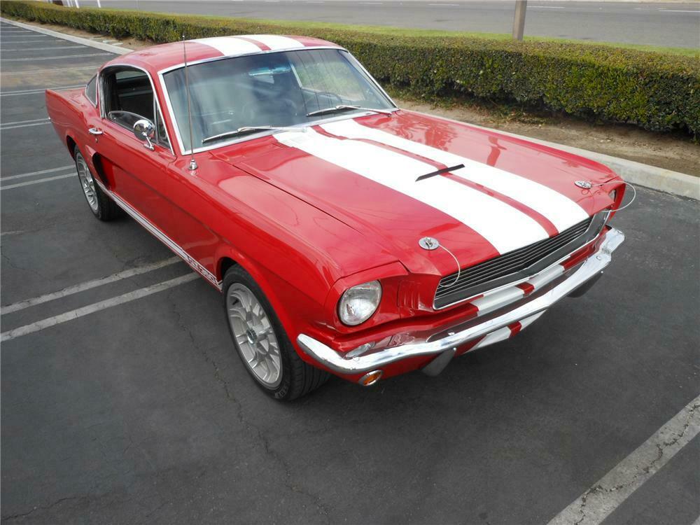 1966 FORD MUSTANG CUSTOM FASTBACK - Front 3/4 - 162418