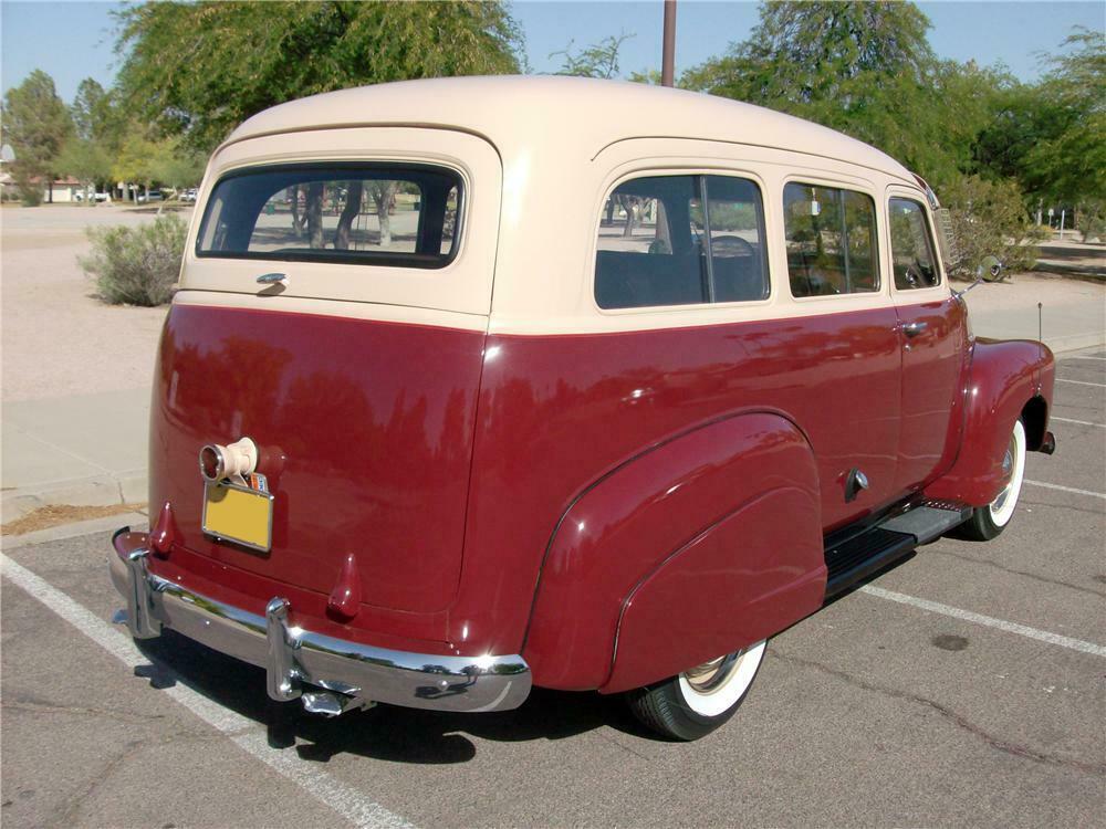1950 CHEVROLET SUBURBAN - Rear 3/4 - 162601