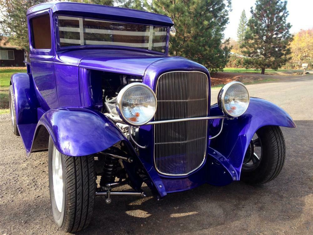 1929 FORD CUSTOM PICKUP - Front 3/4 - 163100