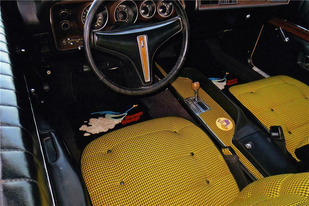1974 PLYMOUTH ROAD RUNNER 2 DOOR COUPE - Interior - 163401