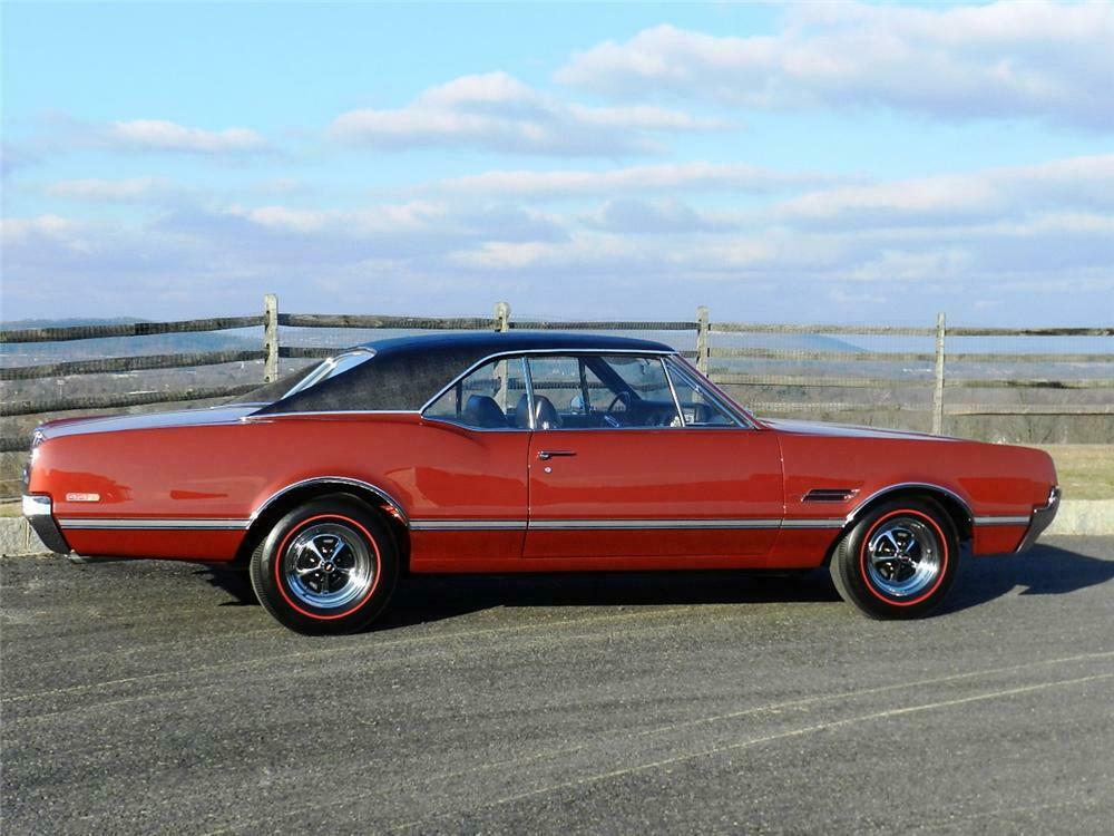 1966 OLDSMOBILE 442 2 DOOR HARDTOP - Side Profile - 170031