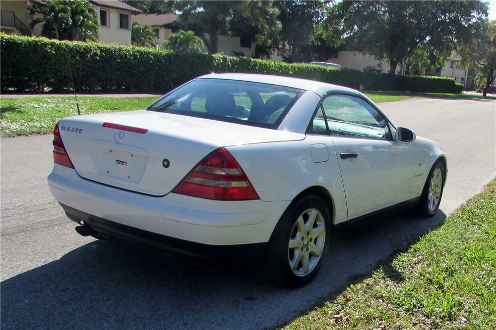 1998 MERCEDES-BENZ SLK230 CONVERTIBLE - Rear 3/4 - 170441