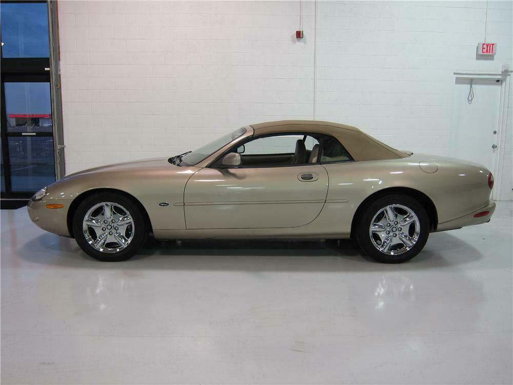 1999 JAGUAR XK8 CONVERTIBLE - Side Profile - 170449