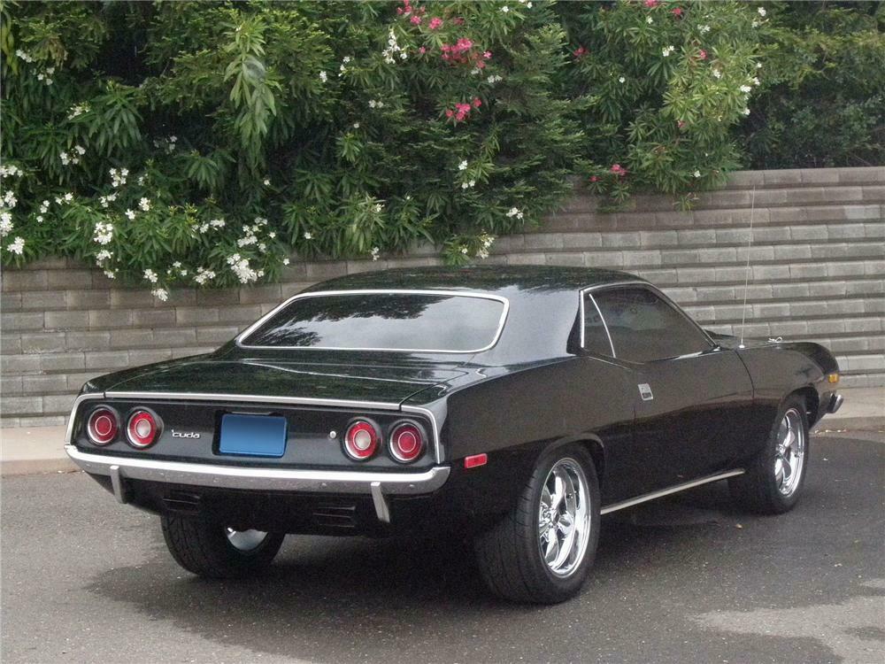 1972 PLYMOUTH 'CUDA CUSTOM 2 DOOR COUPE - Rear 3/4 - 174485