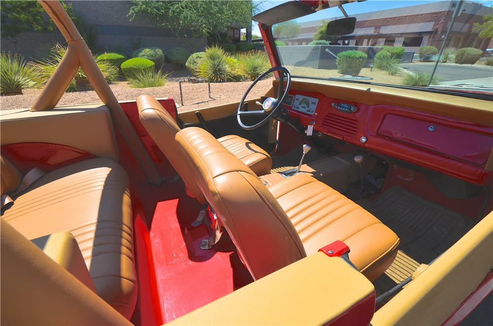 1969 JEEP JEEPSTER COMMANDO ROADSTER - Interior - 174763