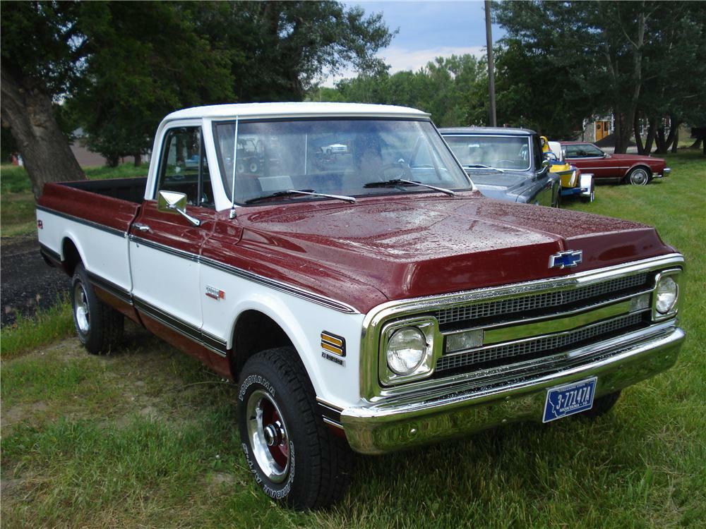 1970 CHEVROLET CHEYENNE SUPER 10 PICKUP - Front 3/4 - 177208