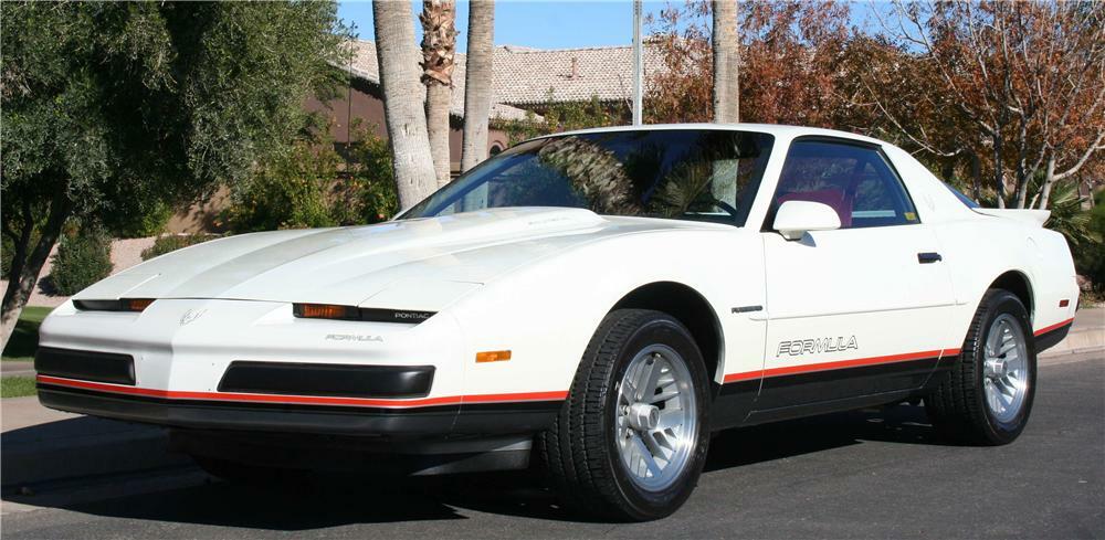 1988 PONTIAC FIREBIRD FORMULA 2 DOOR COUPE - Front 3/4 - 177212