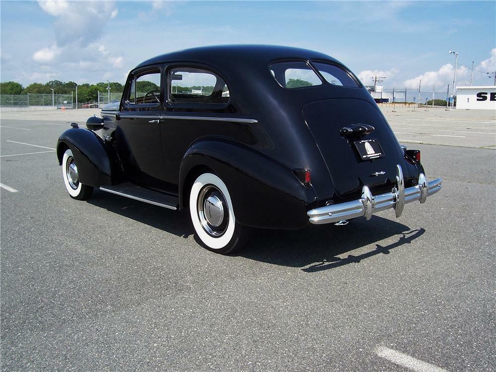 1937 BUICK SPECIAL SLANTBACK 2 DOOR SEDAN - Rear 3/4 - 177416