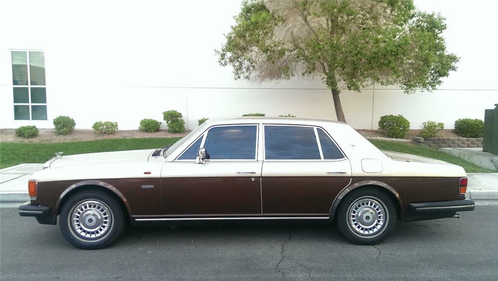 1986 ROLLS-ROYCE SILVER SPIRIT 4 DOOR SEDAN - Side Profile - 177607