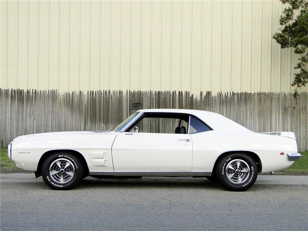 1969 PONTIAC FIREBIRD TRANS AM - Side Profile - 180950