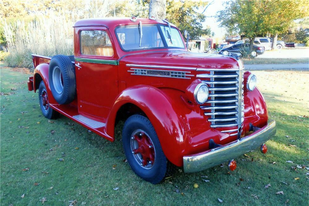 1947 DIAMOND T 201 PICKUP - Front 3/4 - 181223