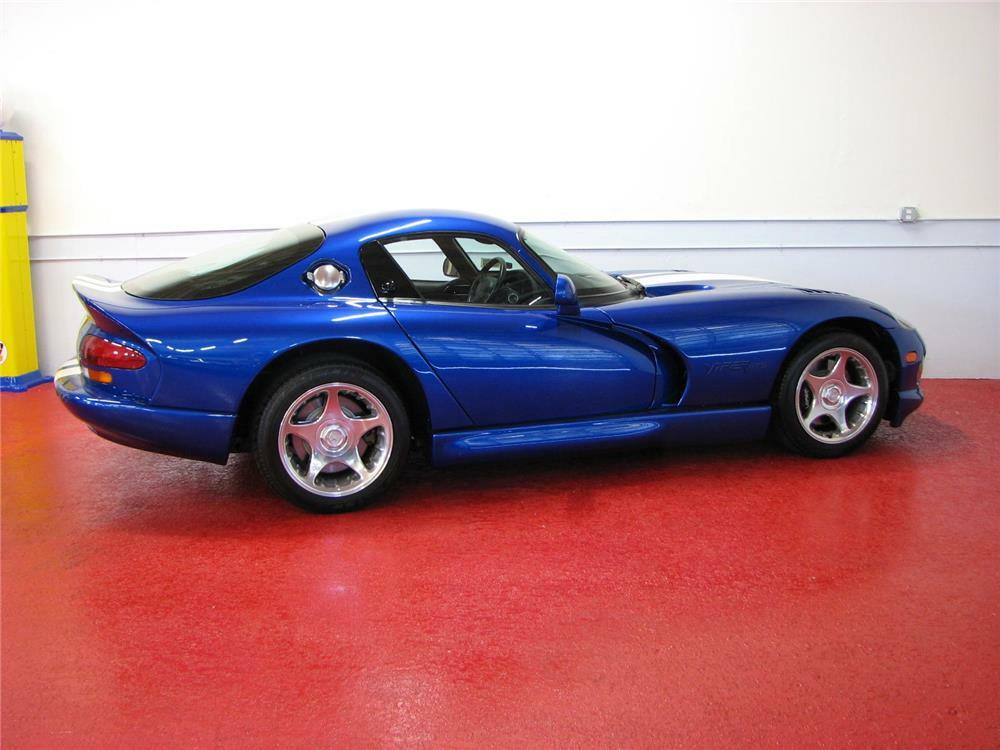 1996 DODGE VIPER GTS - Side Profile - 181355