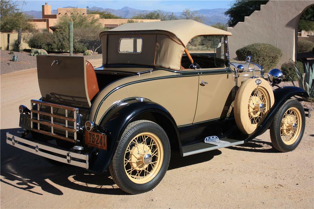 1930 FORD MODEL A ROADSTER - Rear 3/4 - 181766