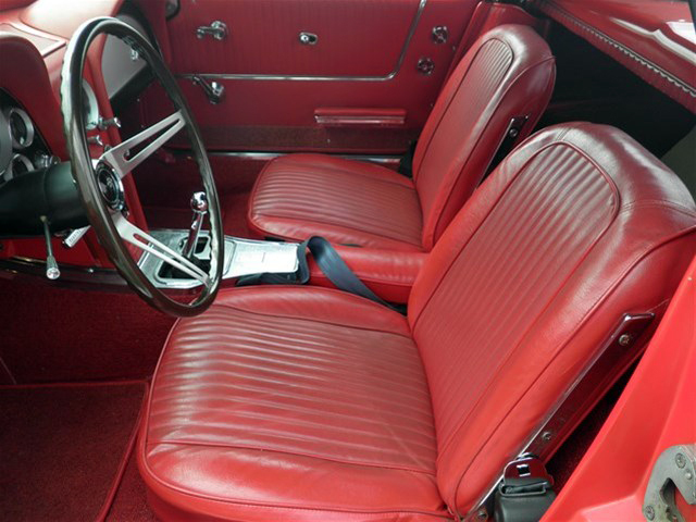 1964 CHEVROLET CORVETTE CONVERTIBLE - Interior - 182445