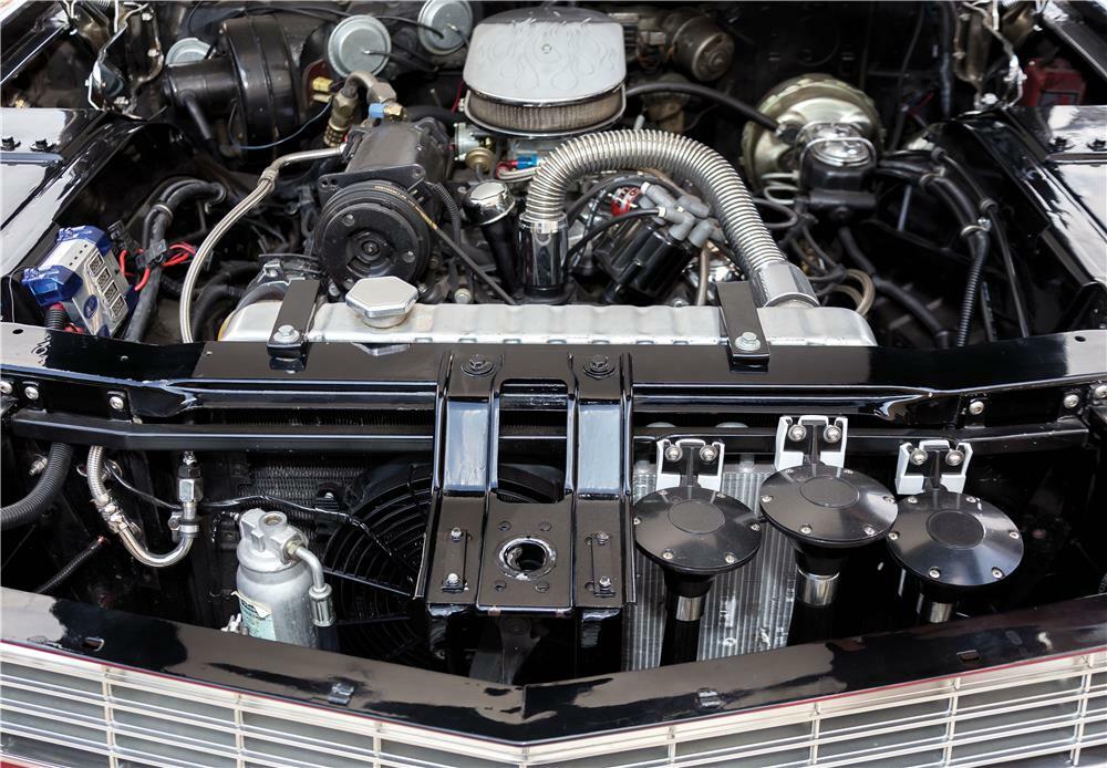 1964 CADILLAC SERIES 75 CUSTOM FLEETWOOD LIMOUSINE - Engine - 182479