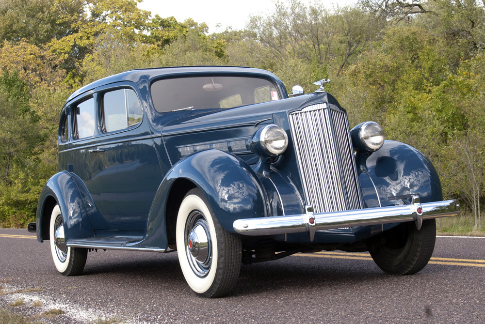1937 PACKARD 115C 4 DOOR SEDAN - Front 3/4 - 182581