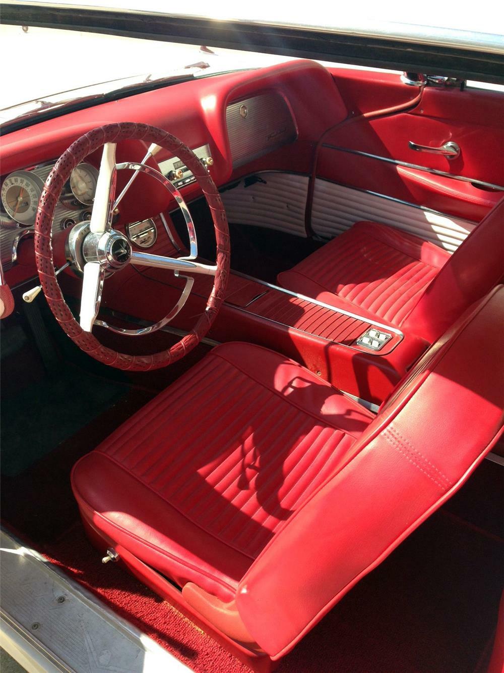 1959 FORD THUNDERBIRD - Interior - 184002