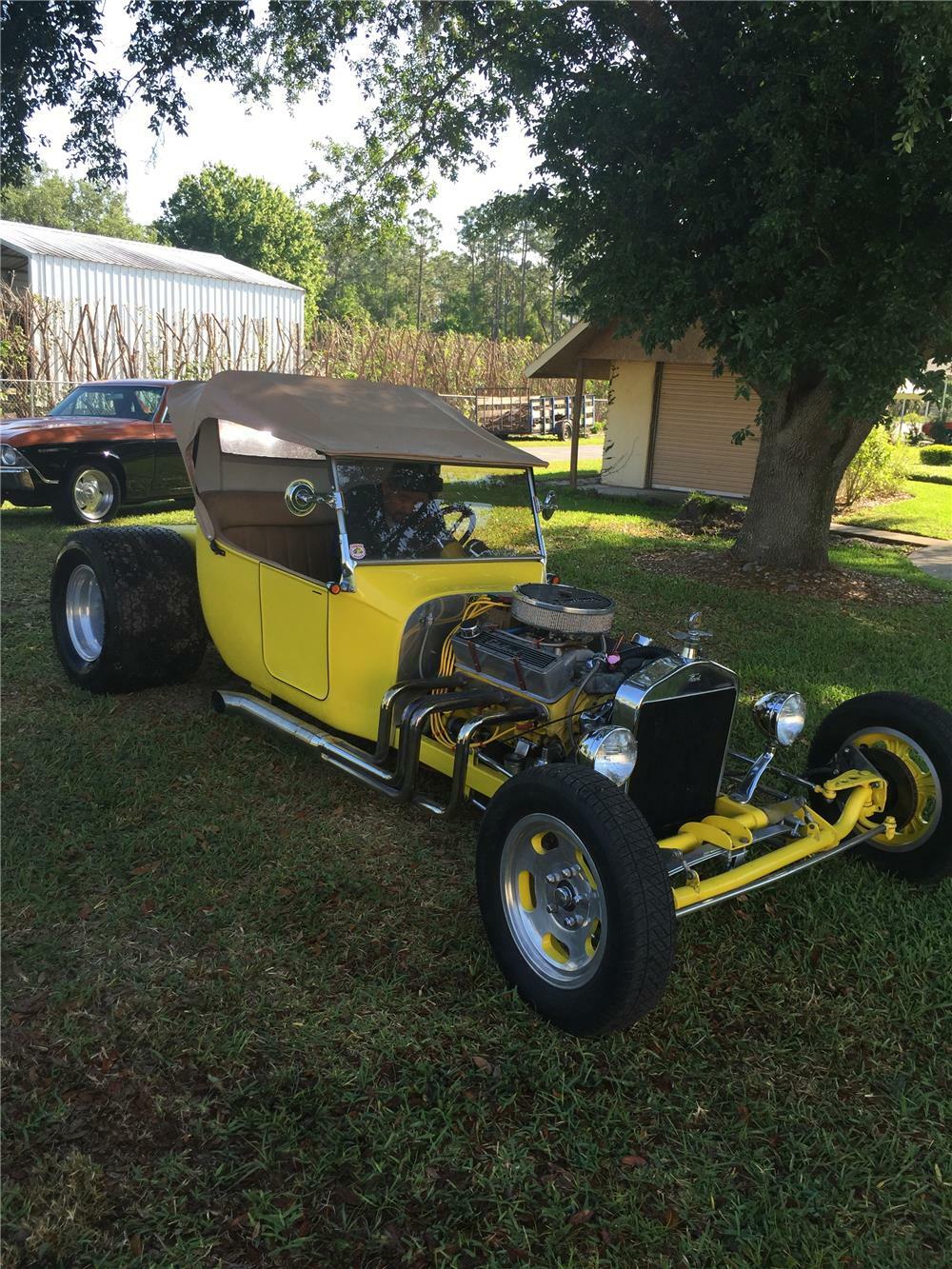 1923 FORD T-BUCKET CUSTOM ROADSTER - Front 3/4 - 184777