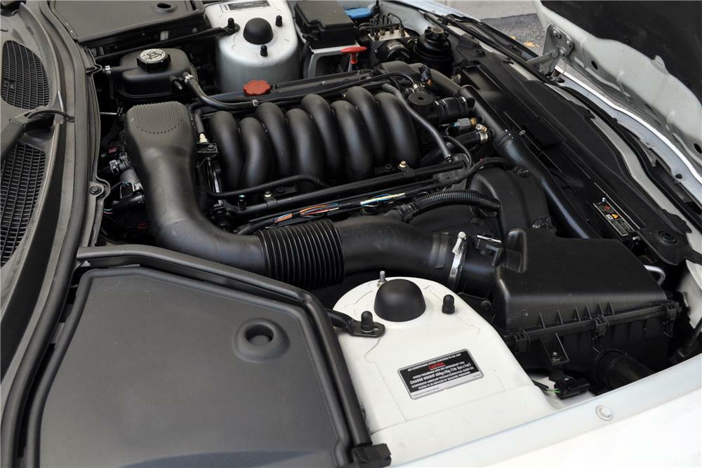 1999 JAGUAR XK8 CONVERTIBLE - Engine - 185072