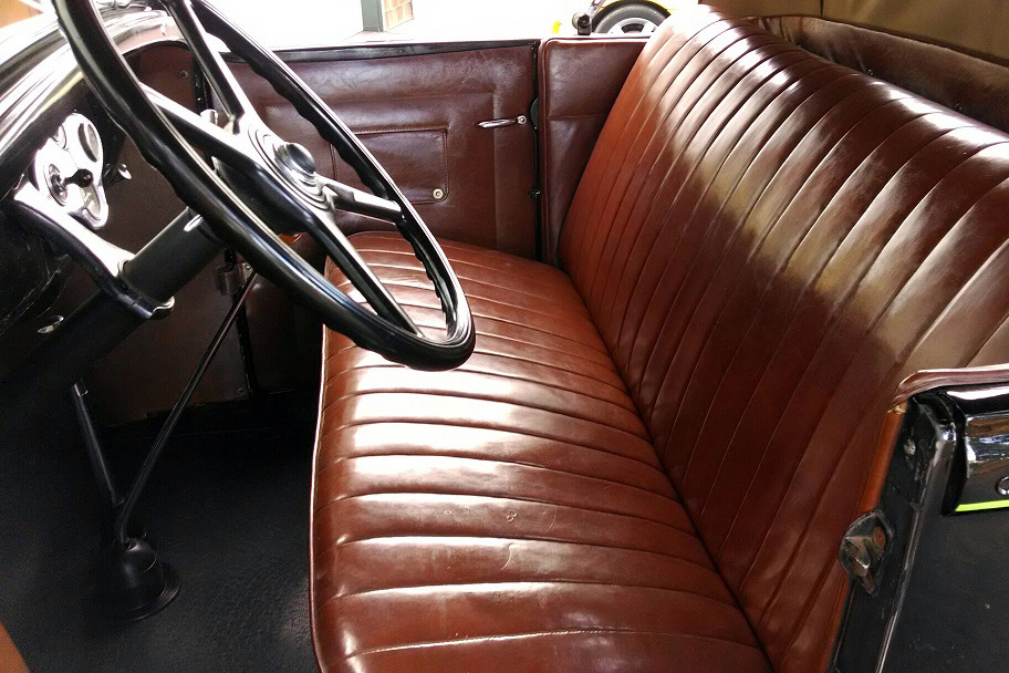 1931 FORD MODEL A ROADSTER - Interior - 185666