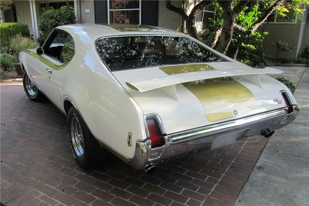 1969 OLDSMOBILE HURST - Rear 3/4 - 185737