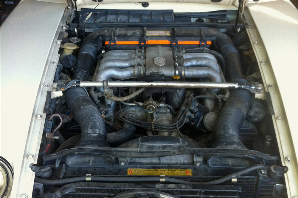 1981 PORSCHE 928 - Engine - 186468