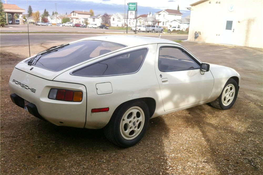 1981 PORSCHE 928 - Rear 3/4 - 186468