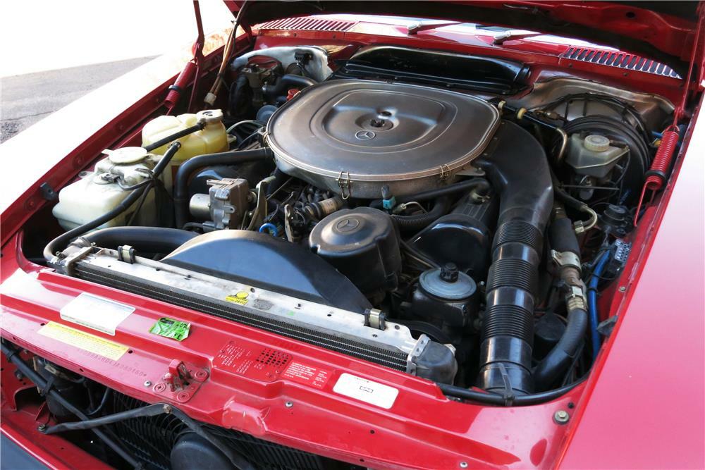 1988 MERCEDES-BENZ 560SL ROADSTER - Engine - 187336