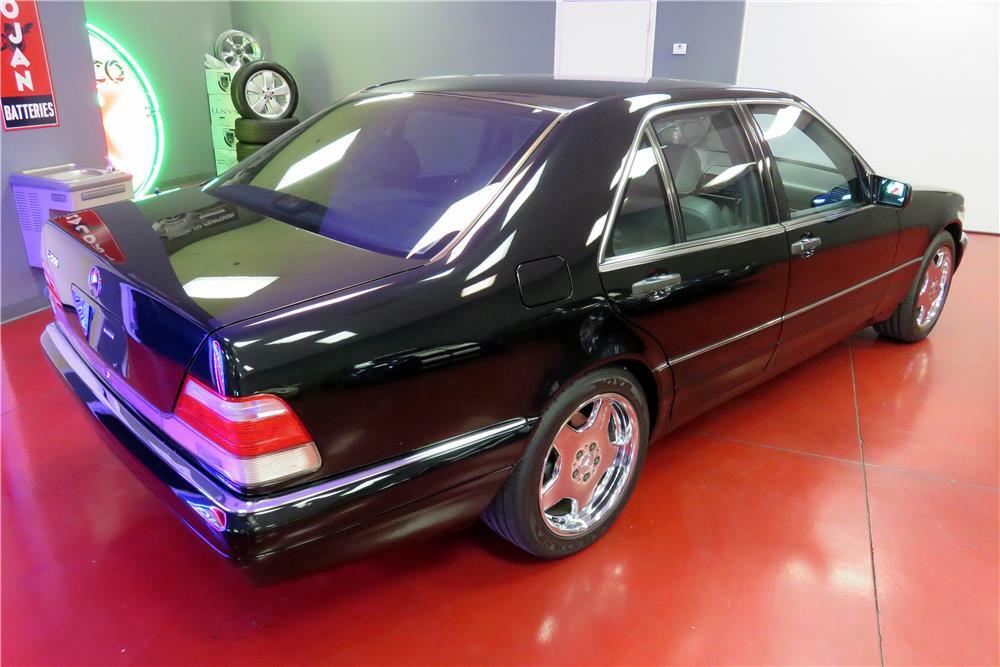 1998 MERCEDES-BENZ S320 4 DOOR SEDAN - Rear 3/4 - 188091