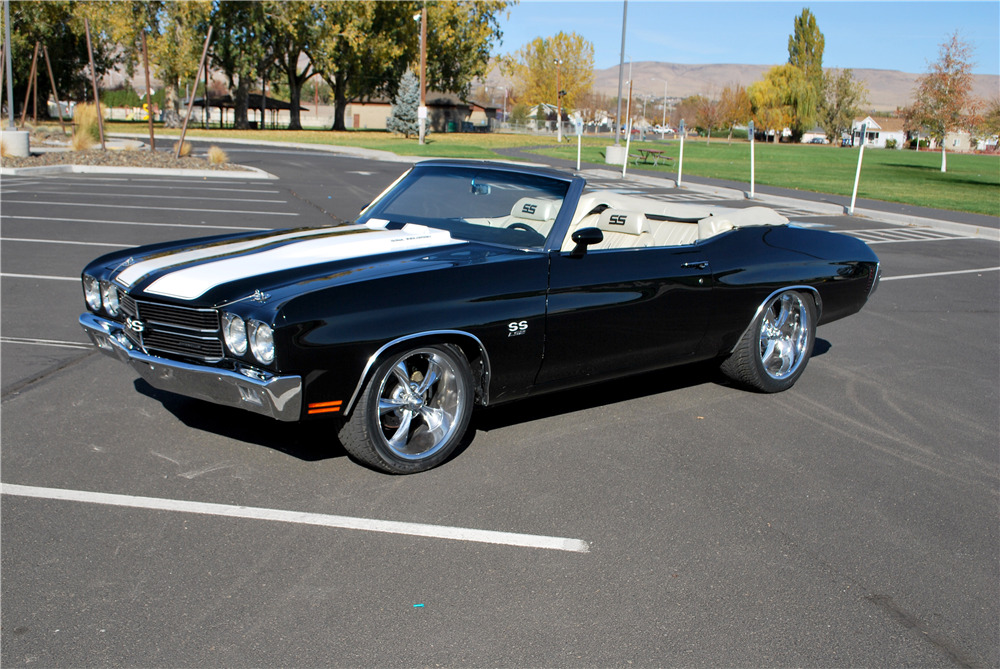 1970 CHEVROLET CHEVELLE SS CUSTOM CONVERTIBLE - Front 3/4 - 188777