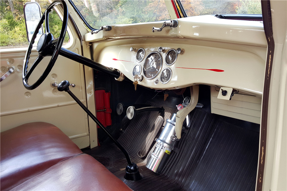 1948 DIAMOND T 201 PICKUP - Interior - 188846