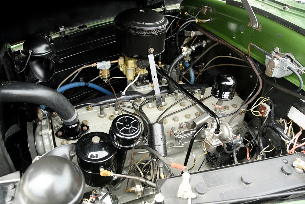1948 PACKARD SUPER 8 CONVERTIBLE - Engine - 189592