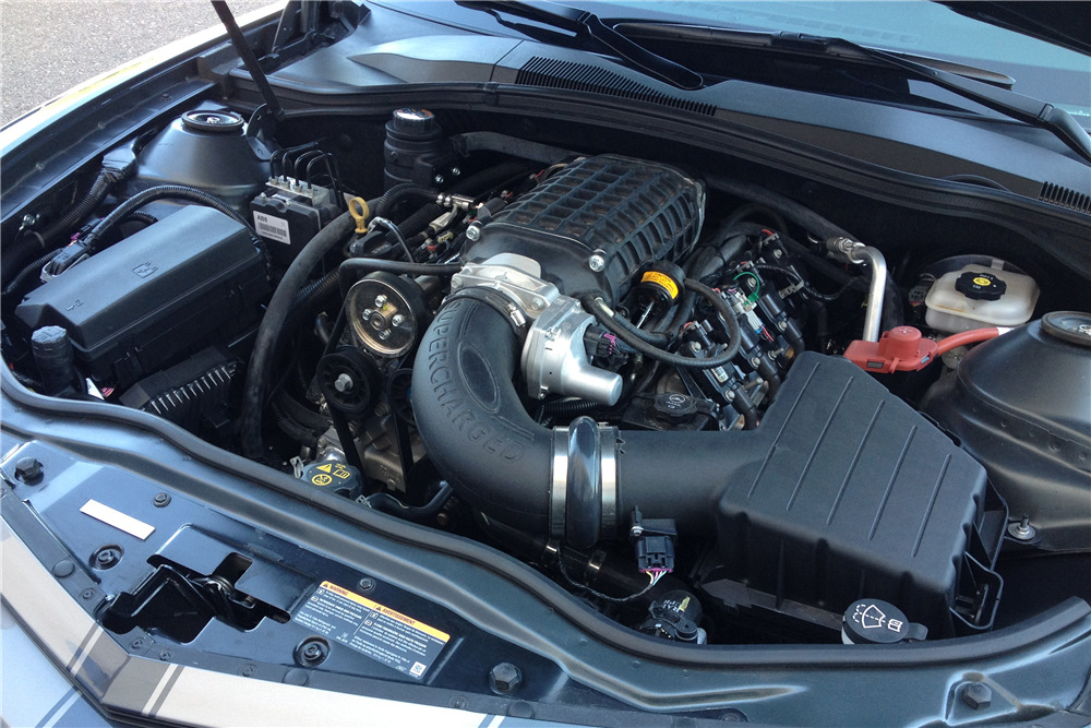2010 CHEVROLET CAMARO 2SS RS CUSTOM COUPE - Engine - 189638