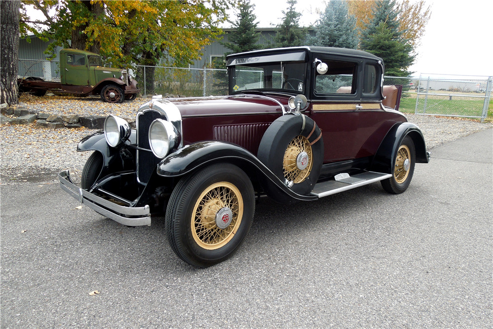 1929 REO FLYING CLOUD CUSTOM COUPE - Front 3/4 - 189734