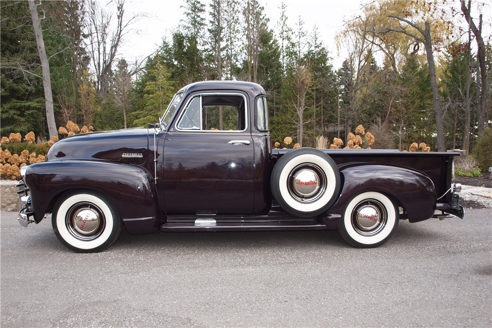 1953 CHEVROLET 3100 DELUXE 5-WINDOW PICKUP - Side Profile - 189828