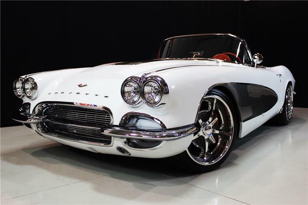 1961 CHEVROLET CORVETTE CUSTOM CONVERTIBLE - Front 3/4 - 190074