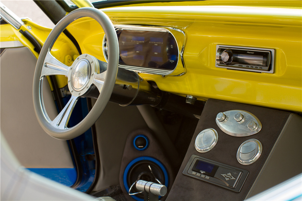 1965 CHEVROLET NOVA SS CUSTOM COUPE - Interior - 190342