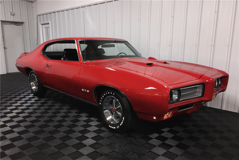 1969 PONTIAC GTO - Front 3/4 - 190410