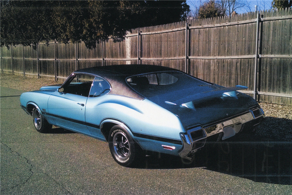 1971 OLDSMOBILE 442 CUSTOM HARDTOP - Rear 3/4 - 192694