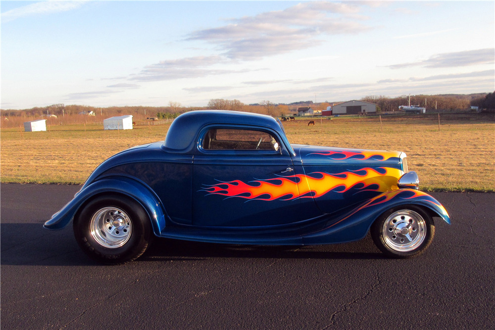 1934 FORD 3-WINDOW CUSTOM COUPE - Side Profile - 193986